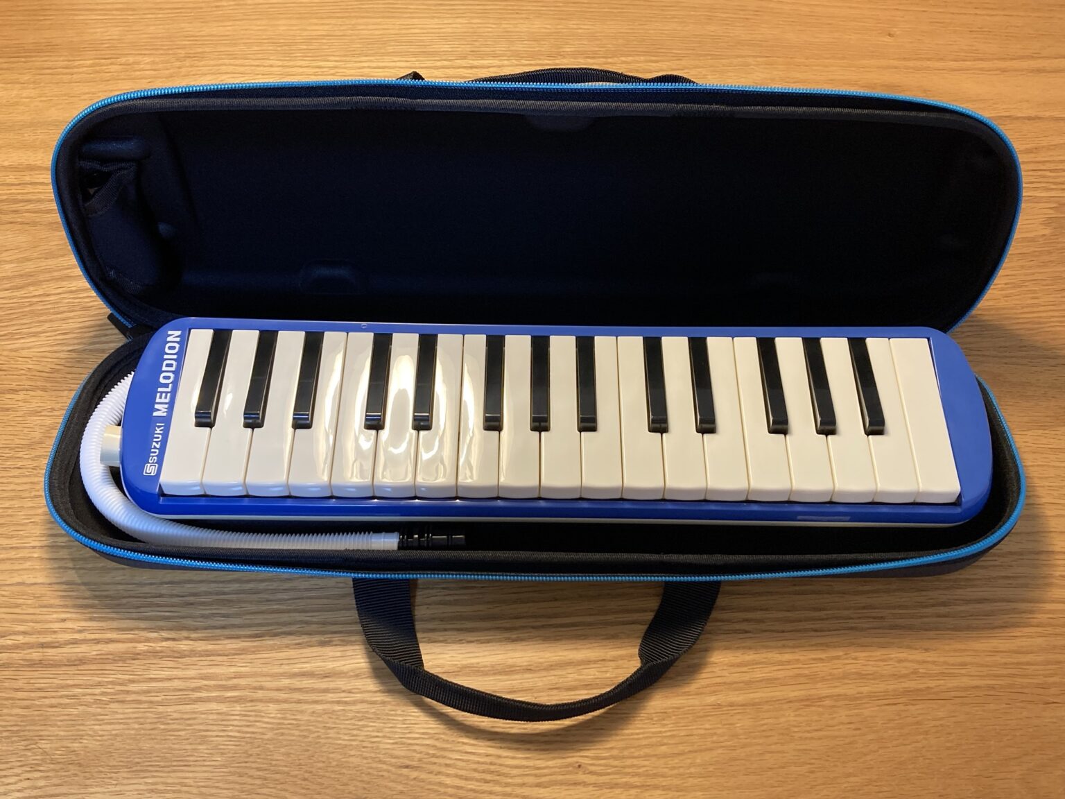 スズキメロディオンMFR-32はネット購入不可！FA-32の違いと購入レビュー | うちの子、1年生